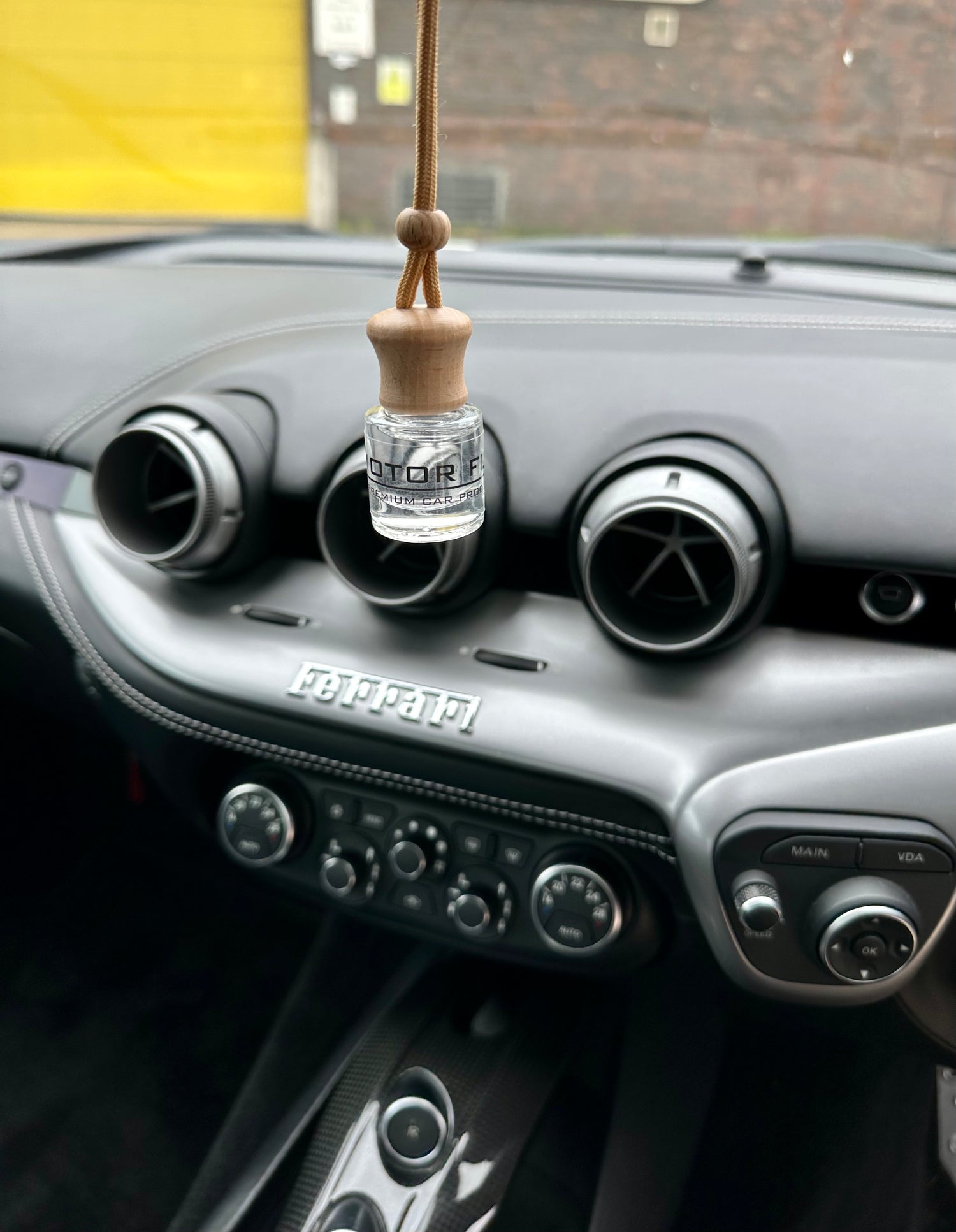 Hanging Car Diffusers – MOTOR FLEX